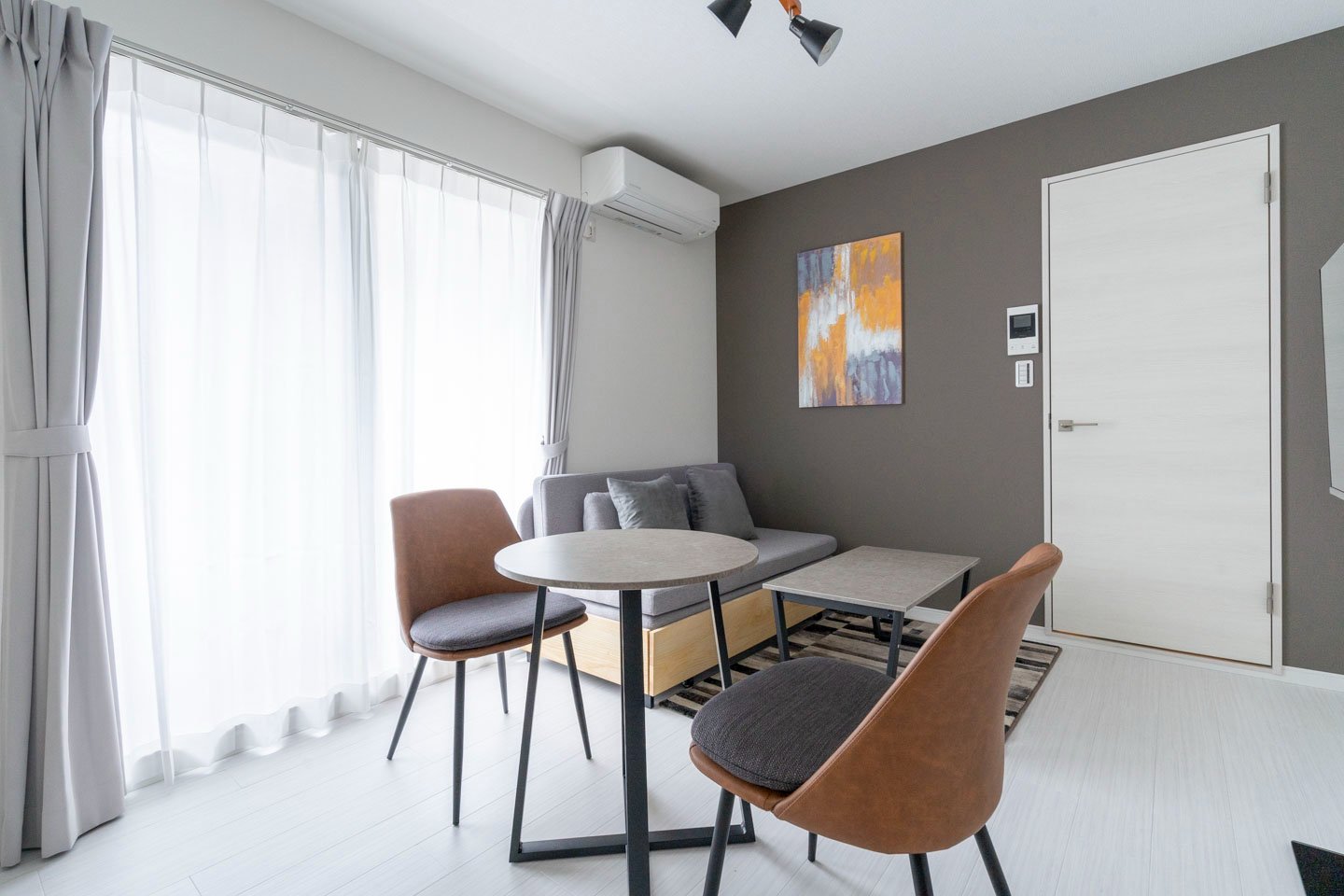 エレベーターなし/京橋駅から徒歩7分！お洒落な1LDK/家具・家電付き/短期～長期滞在まで /at Kyobashi 101 | 大阪市城東区の滞在・宿泊｜Sumyca