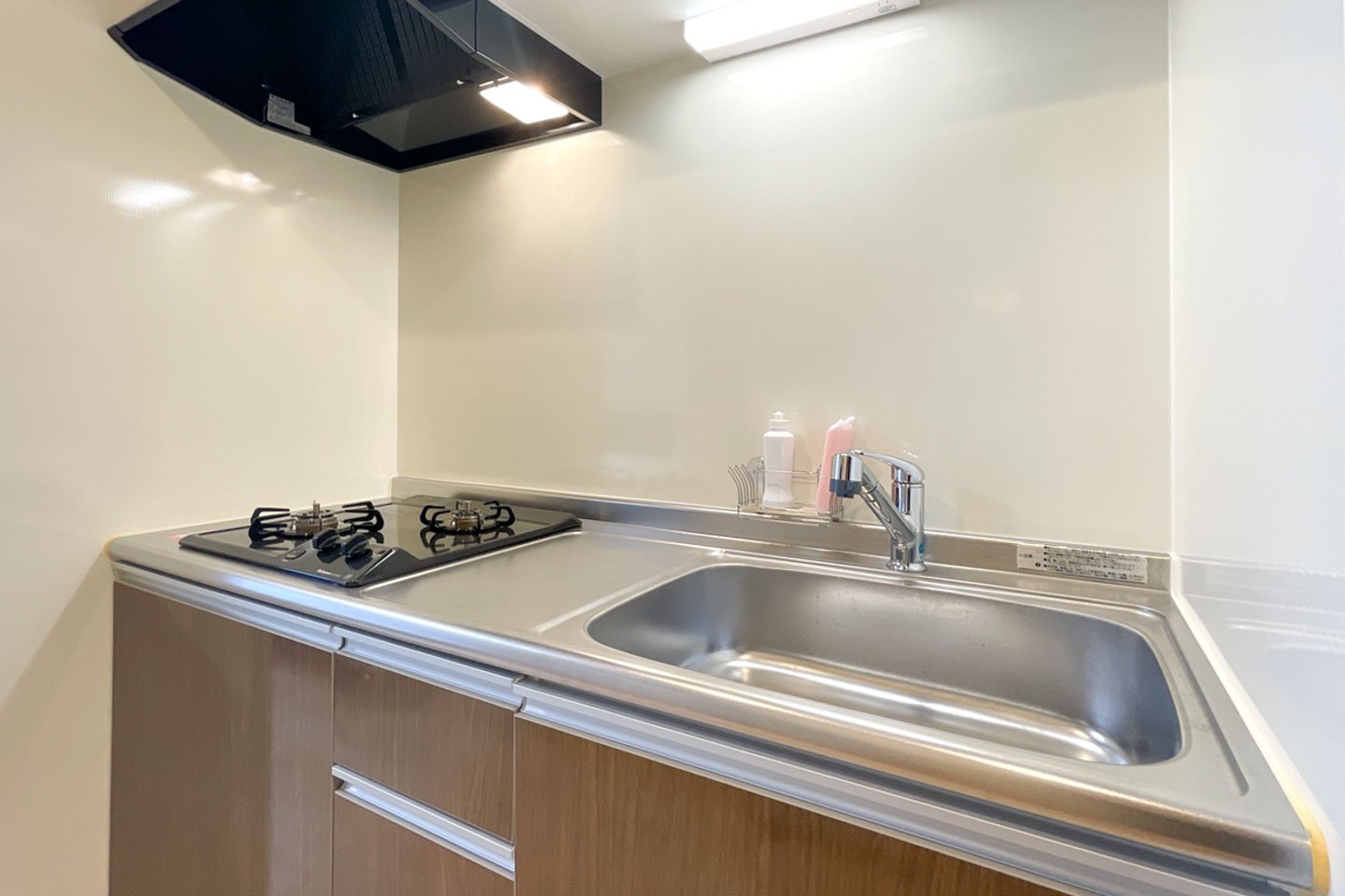 美容スチーマー＆ナノイードライヤー＃最新家電充実/クレストコート神楽坂602 | 新宿区の滞在・宿泊｜Sumyca