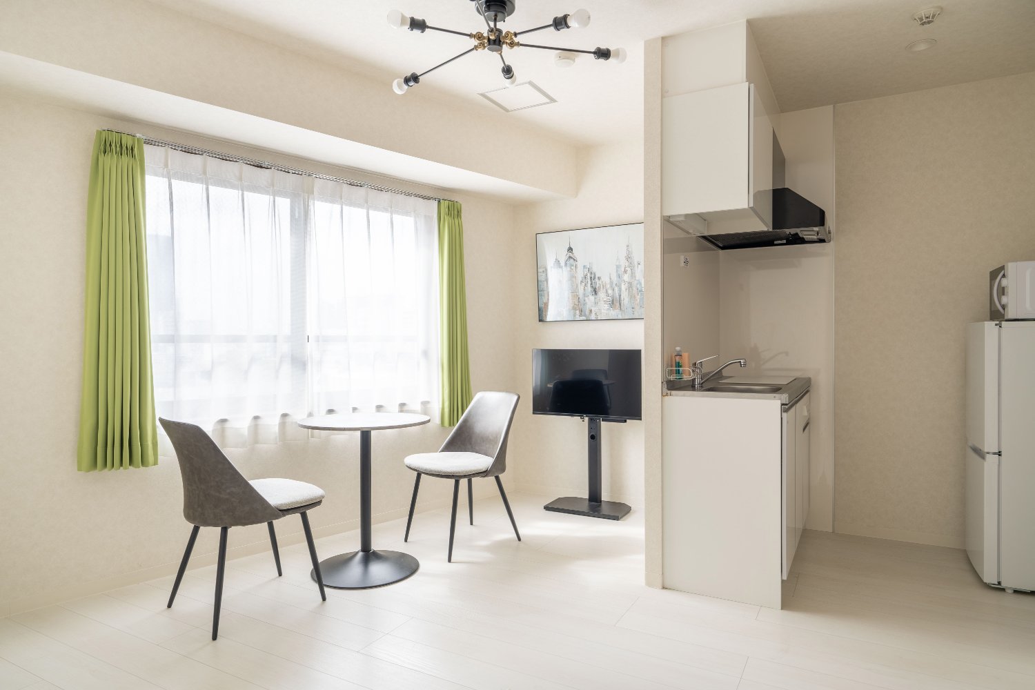 池袋駅から徒歩12分！新築/家具・家電完備/ホワイト調の1LDK/ラウレアタワー池袋702 | 豊島区の滞在・宿泊｜Sumyca