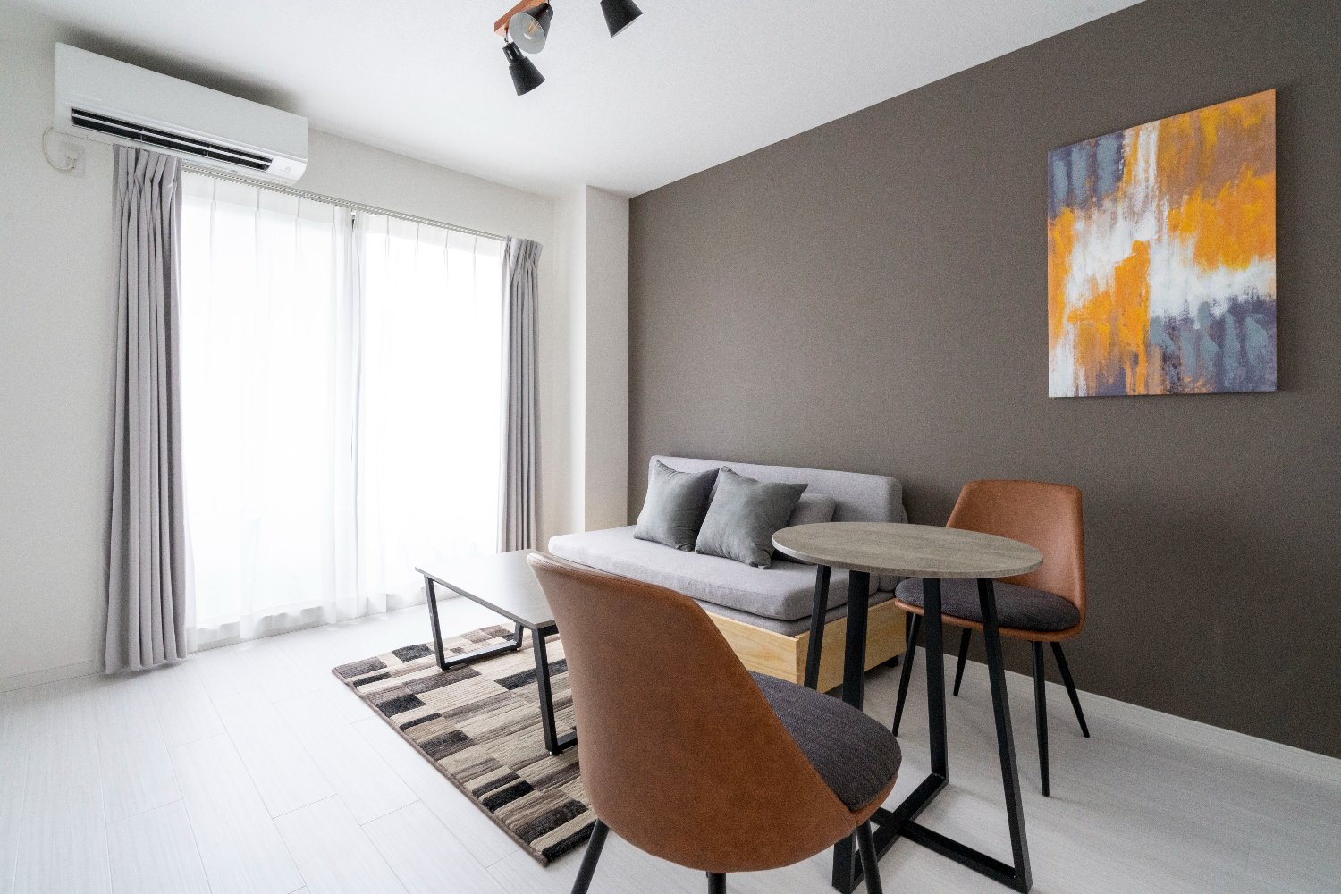 京橋駅から徒歩7分！お洒落な1LDK/家具・家電付き/短期～長期滞在まで /at Kyobashi 102 | 大阪市城東区の滞在・宿泊｜Sumyca