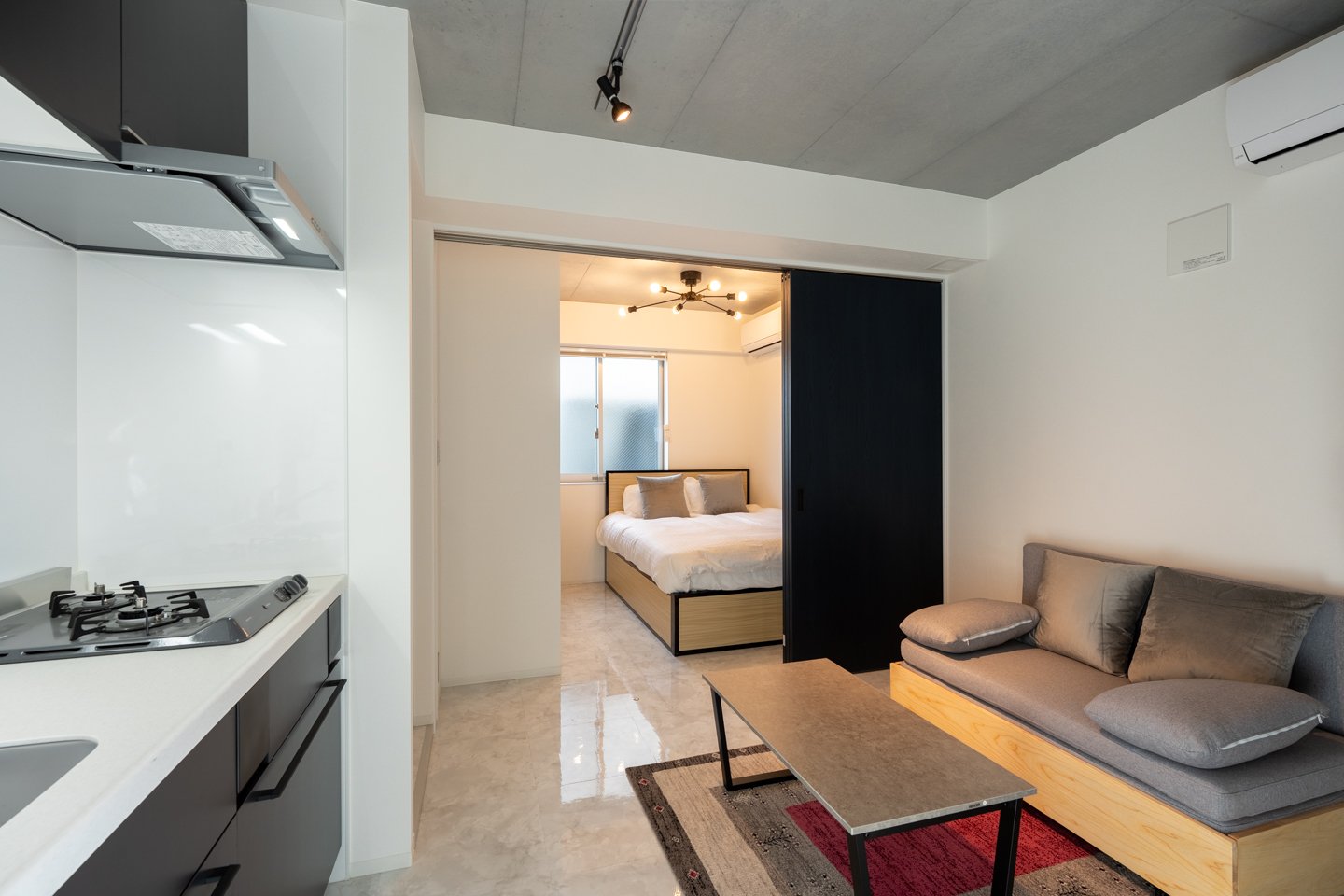 ☆初期費用無料キャンペーン開催中☆綺麗な築浅物件♪／駅から徒歩すぐ！／オシャレなデザイナーズ／家具家電・備品完備／LUXE南青山401 | 港区の滞在・宿泊｜Sumyca