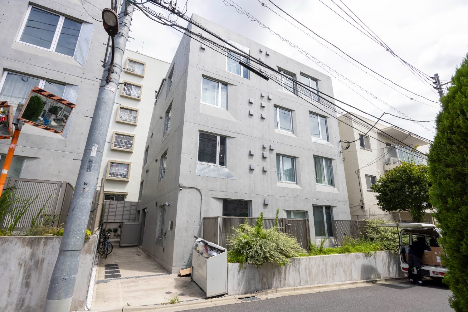 綺麗なデザイナーズ物件/お洒落な外観＆内観で気分も上がる♪/家具・家電付き/短期～長期滞在まで /PASEO市谷台町II 104 | 新宿区の滞在・宿泊｜Sumyca