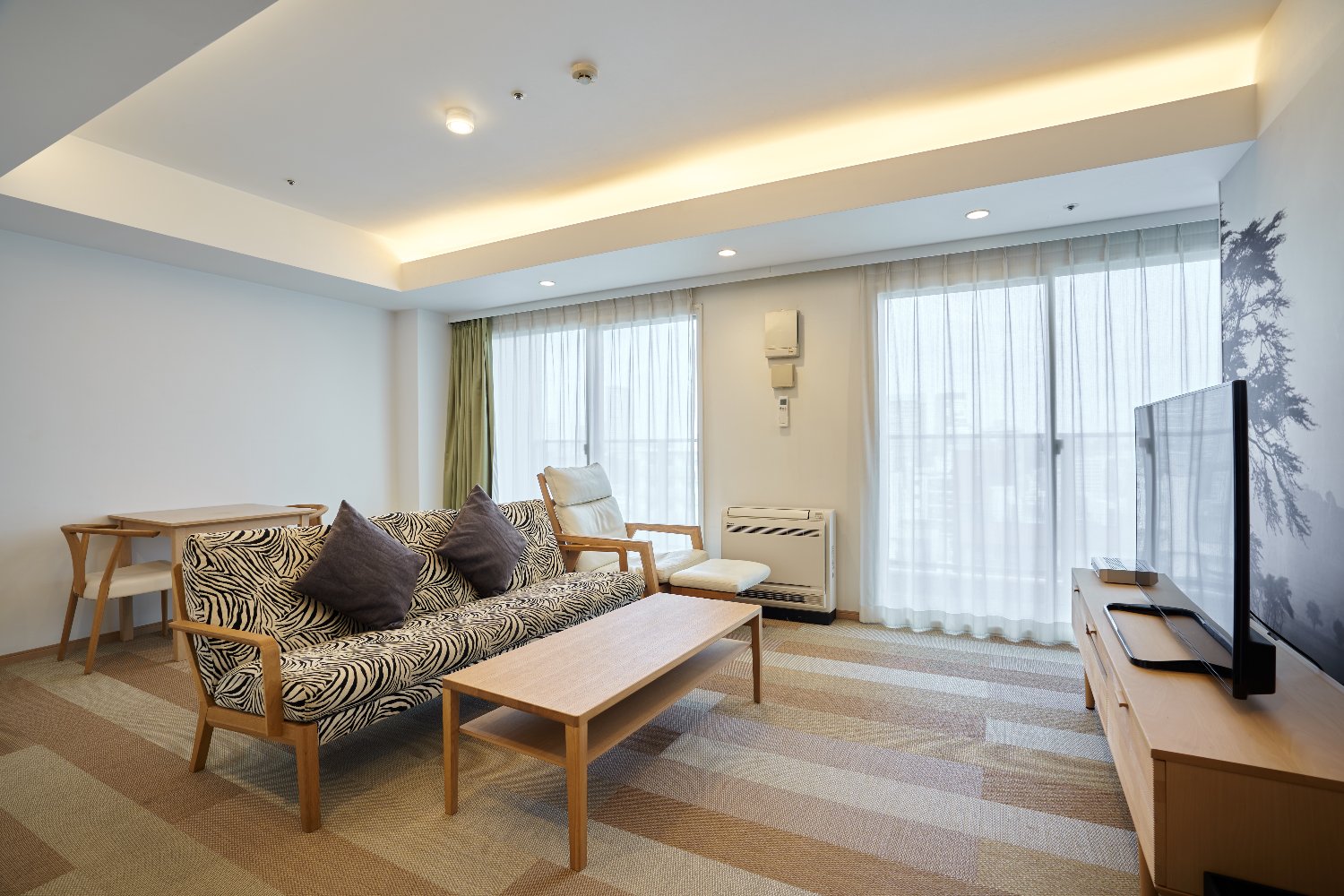 JR四谷駅から徒歩3分/複数路線が使えてアクセス良好/家具家電付き/東急ステイ四谷 1308 | 新宿区の滞在・宿泊｜Sumyca