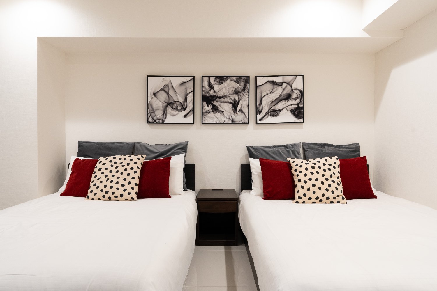 人気な赤坂エリア/広々2LDK/家具家電充実/CREAL premier赤坂301 | 港区の滞在・宿泊｜Sumyca