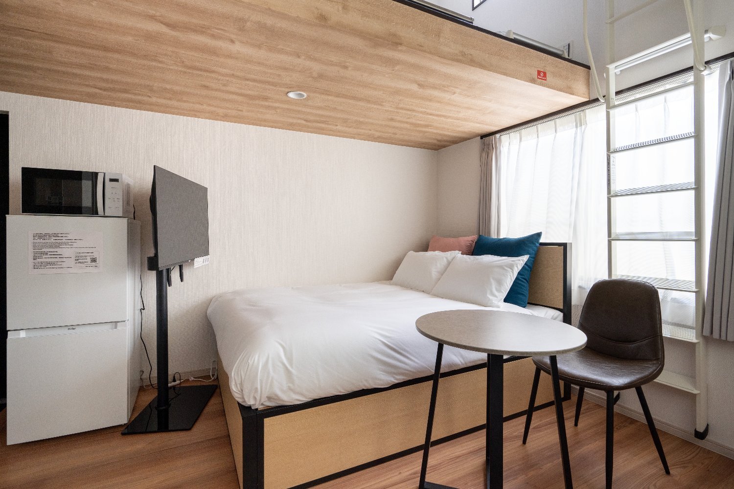 高田馬場駅から徒歩5分/新宿へ電車ですぐ/荷物置きに最適なロフト付き/コーポラス柿の木 205 | 新宿区の滞在・宿泊｜Sumyca