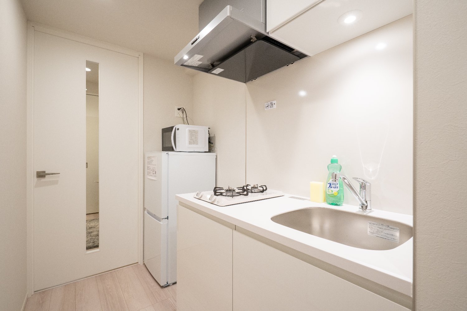 コンビニまで徒歩2分/人気の下町エリア/家具家電付き/PREAS錦糸町 201 | 墨田区の滞在・宿泊｜Sumyca