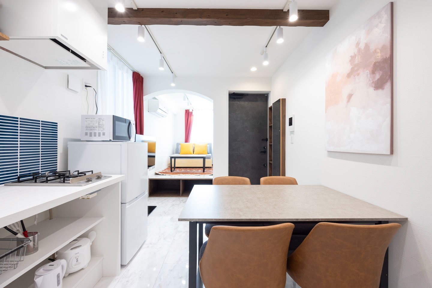 綺麗なお部屋/オシャレなデザイナーズ物件♪プロジェクター付き/Recorrido Yoyogi 101 | 渋谷区の滞在・宿泊｜Sumyca